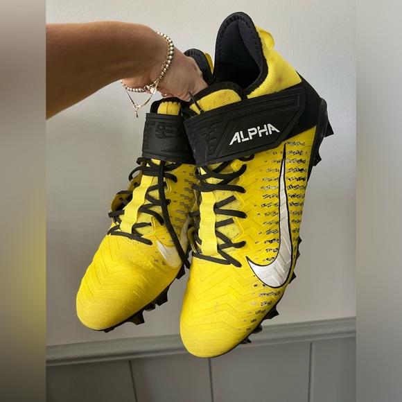 Nike | Shoes | Mens Nike Alpha Menace Pro 2 Mid Opti Yellow Football ...